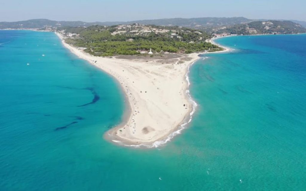 Τα χάλια μας: Ακατάλληλη για κολύμβηση η παραλία «Ακρωτήρι» Χαλκιδική ...